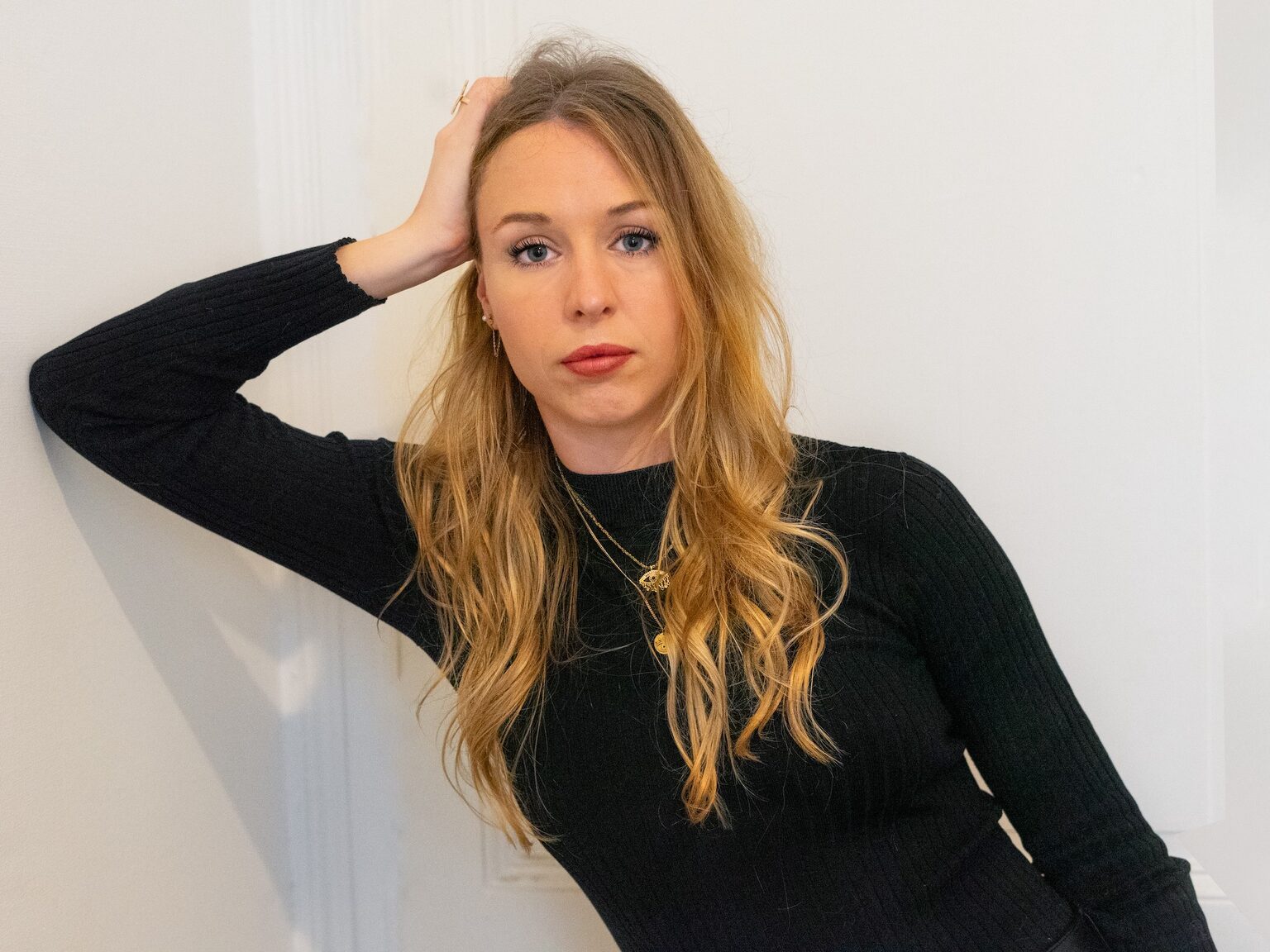 Entre chienne et louve de Sarah Perrin : "Ce n'est pas douloureux d ...